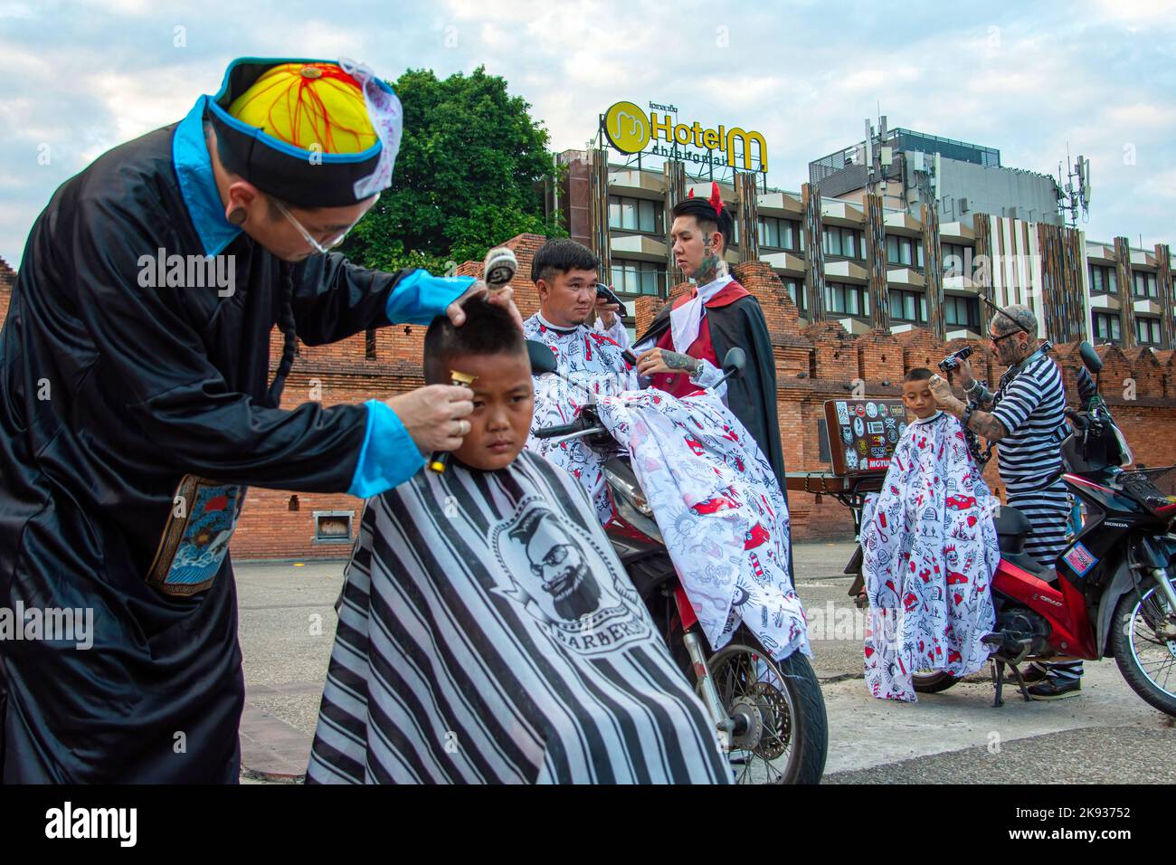 Chiang Mai, Thailand. 25th Oct, 2022. Barbers dressed in Chinese zombie ...