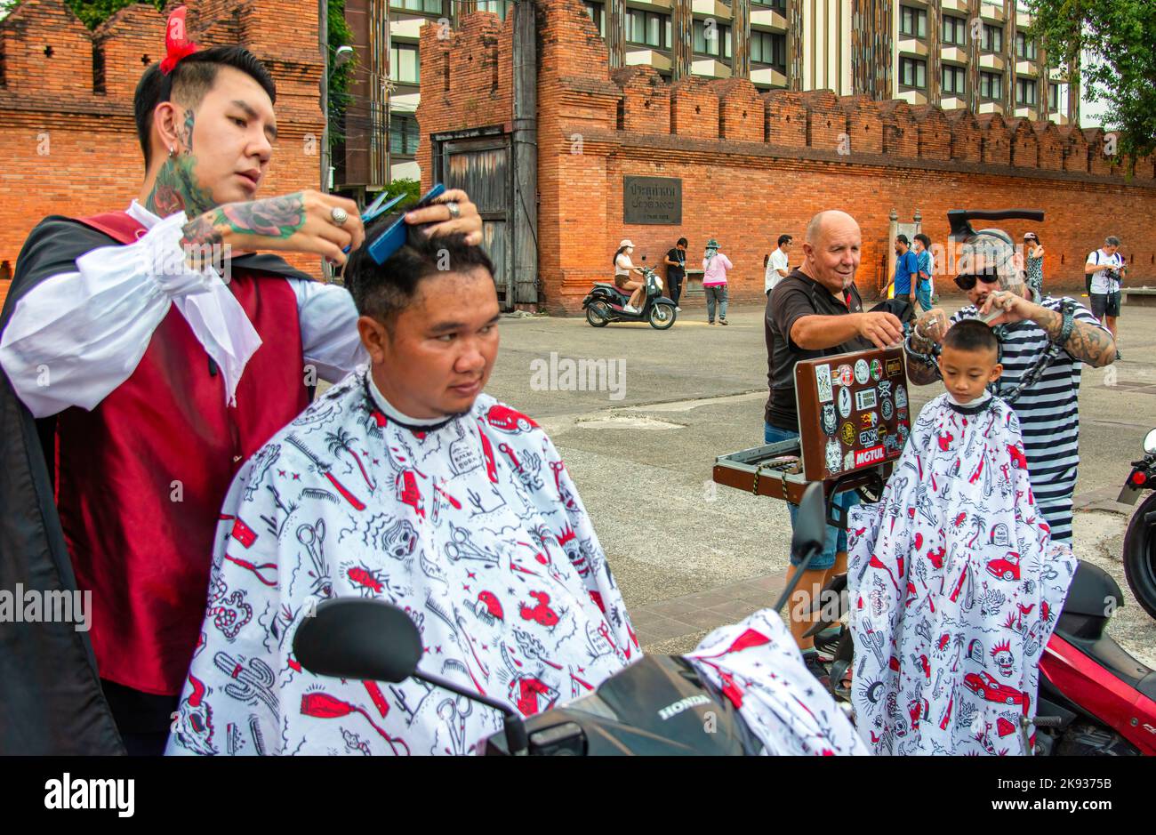 Chiang Mai, Thailand. 25th Oct, 2022. Barbers dressed in Count Dracula ...