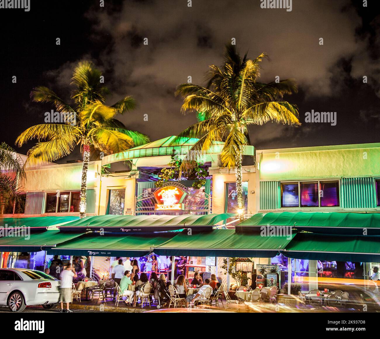 MIAMI, USA - August 2, 2010: people enjoy nightlife at Ocean drive in ...
