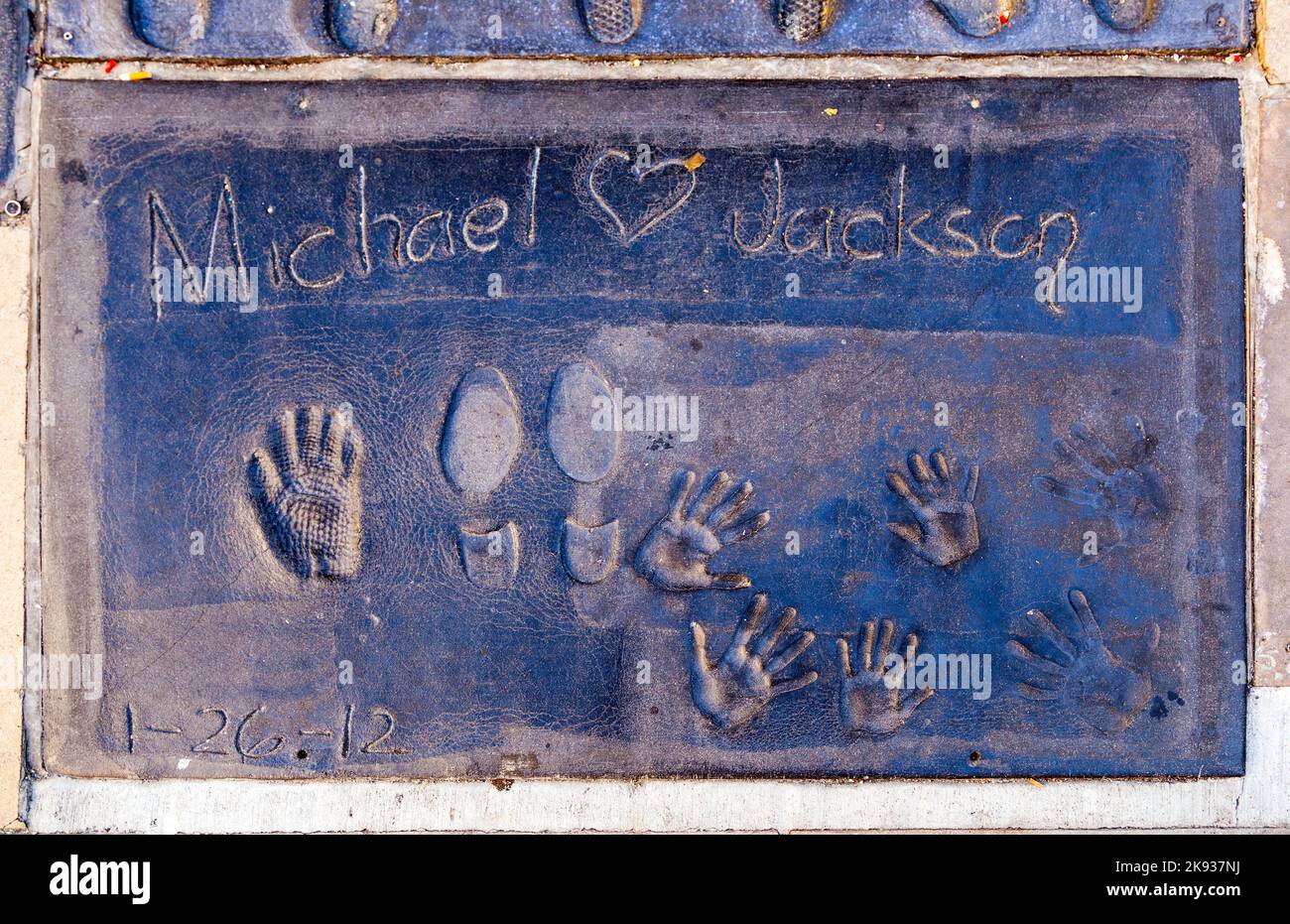 LOS ANGELES - JUNE 26: Michael Jackson's handprints in Hollywood ...