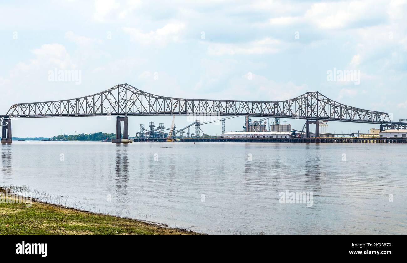 BATON ROUGE - JULY 13, 2013: Mississippi River Bridge in Baton Rouge ...