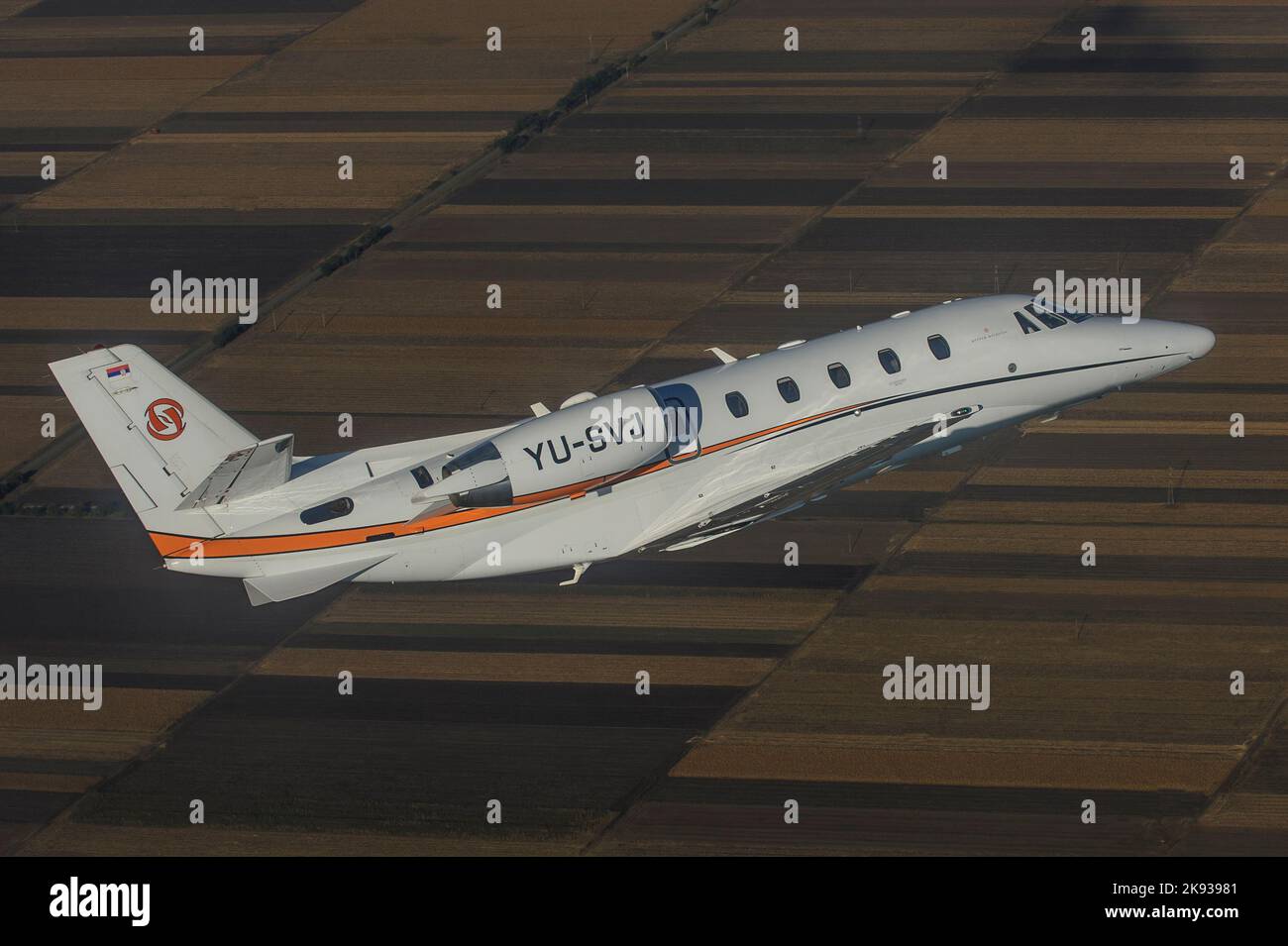 Cessna Citation 560XL (Citation XLS) business jet in flight over ...