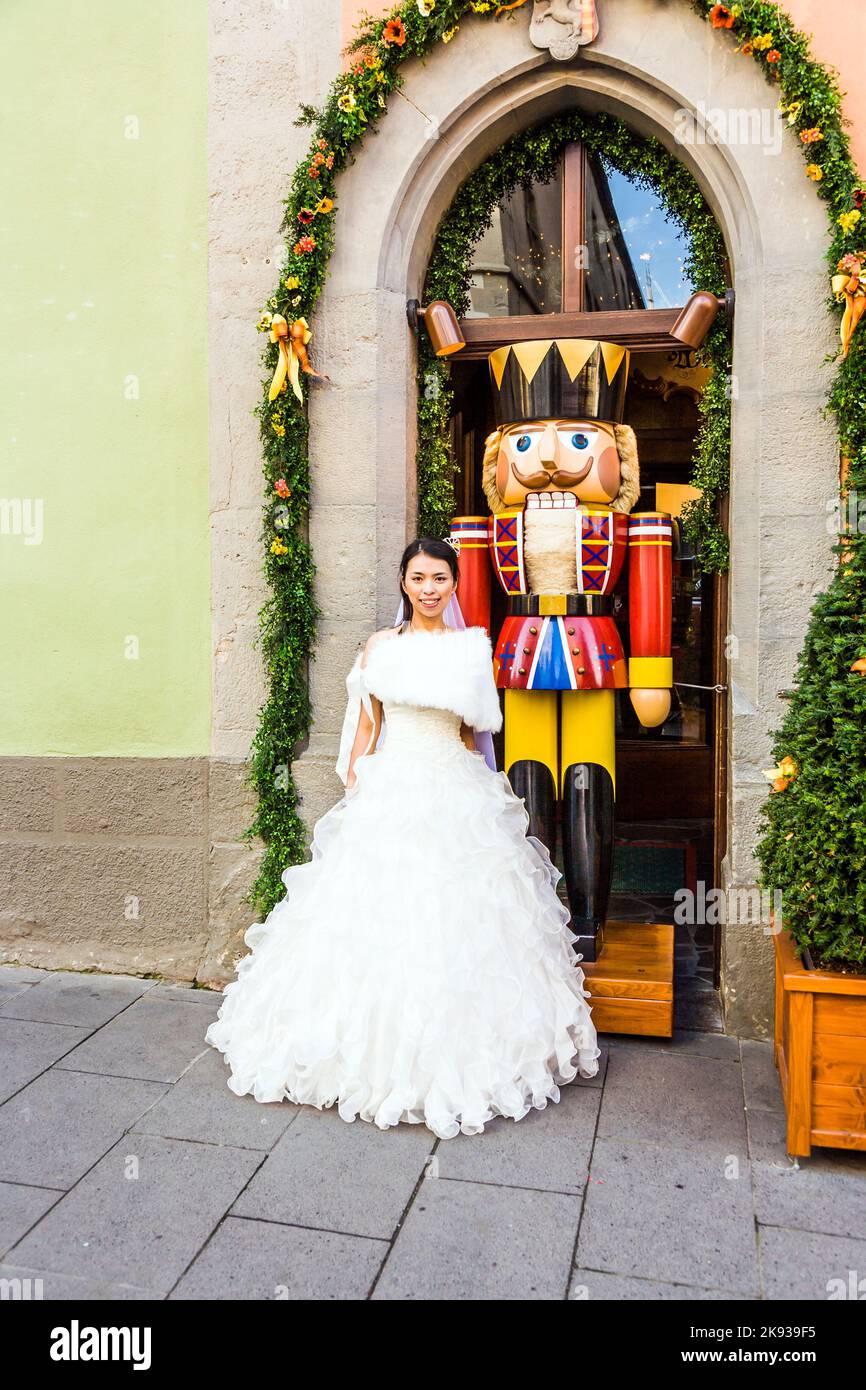 German wedding dress 60 photos - Astyledwedding.com