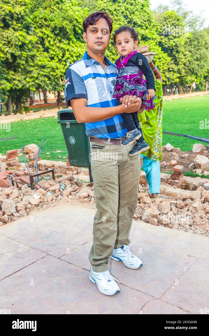 Middle class indian family in hi-res stock photography and images - Alamy