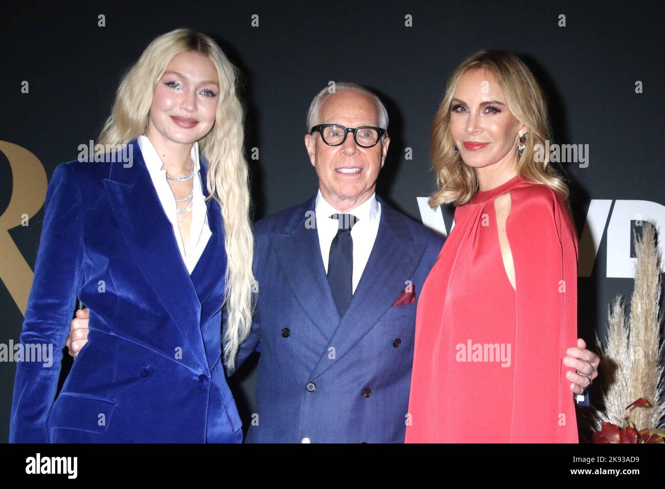New York, NY, USA. 25th Oct, 2022. Gigi Hadid, Tommy Hilfiger and Dee Ocleppo at the WWD 2022 ...