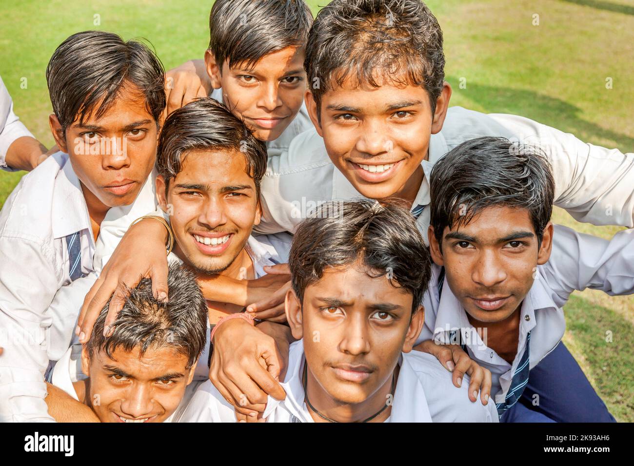 DELHI, INDIA NOV 11, 2011: school class visits Humayuns tomb in Delhi ...