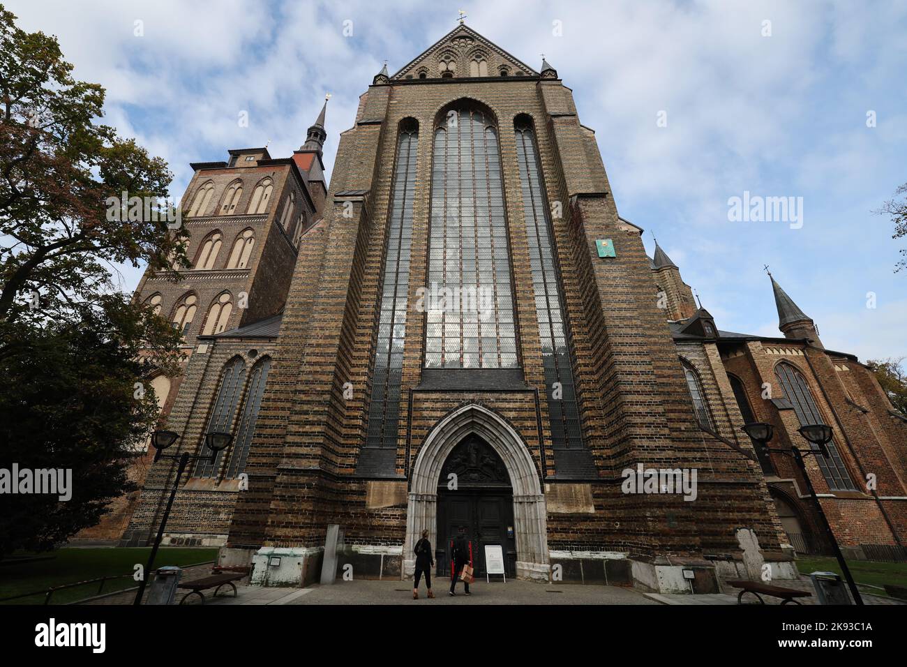 Rostock, Germany. 25th Oct, 2022. St. Mary's Church in Rostock houses ...