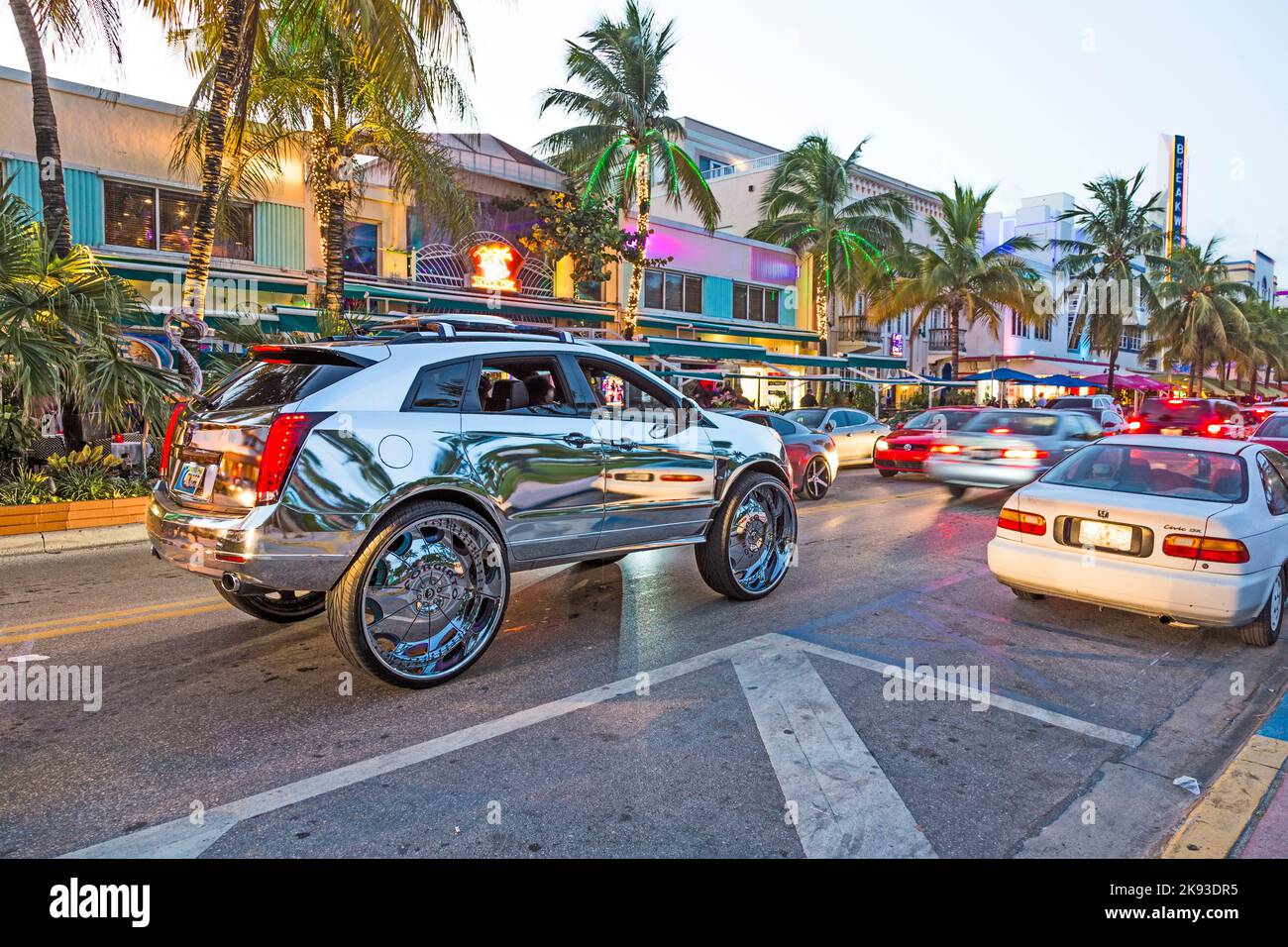 MIAMI, USA - AUG 23, 2014: cars at ocean drive in south beach in the ...