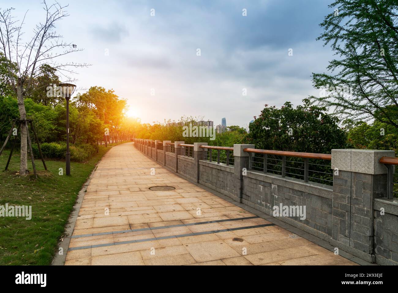 walkway in the modern city Stock Photo - Alamy