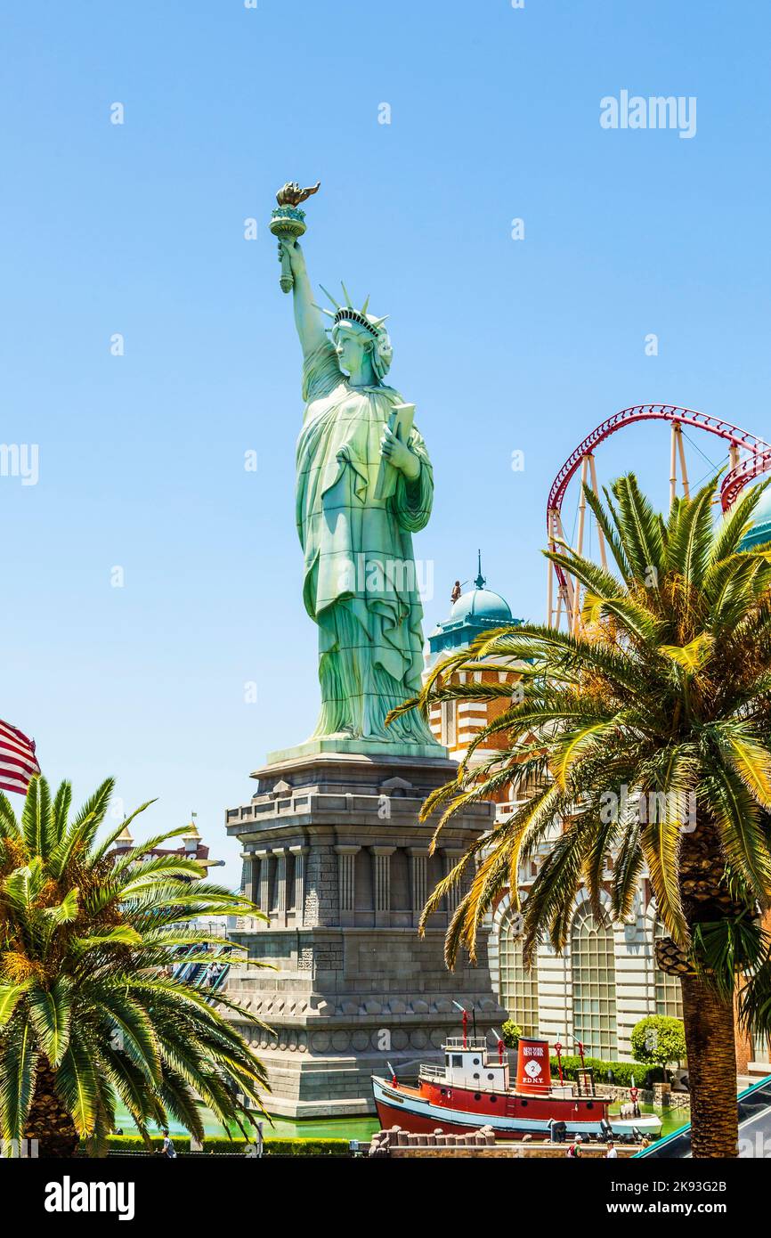 46 foot tall hi-res stock photography and images - Alamy