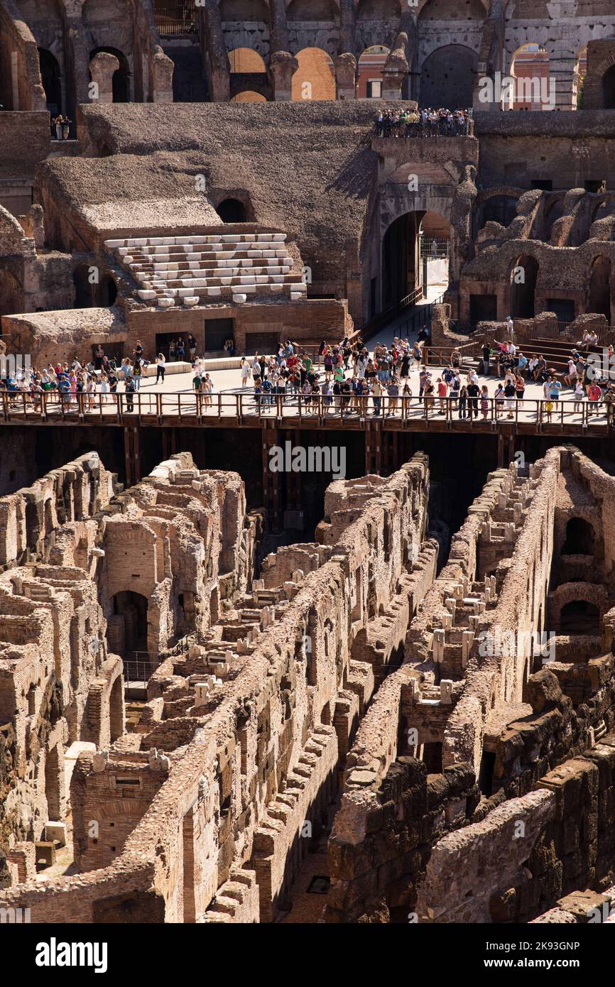 Rome, Italy. 20th Sep, 2022. Tourists, Colosseum, a monumental 3-tiered ...