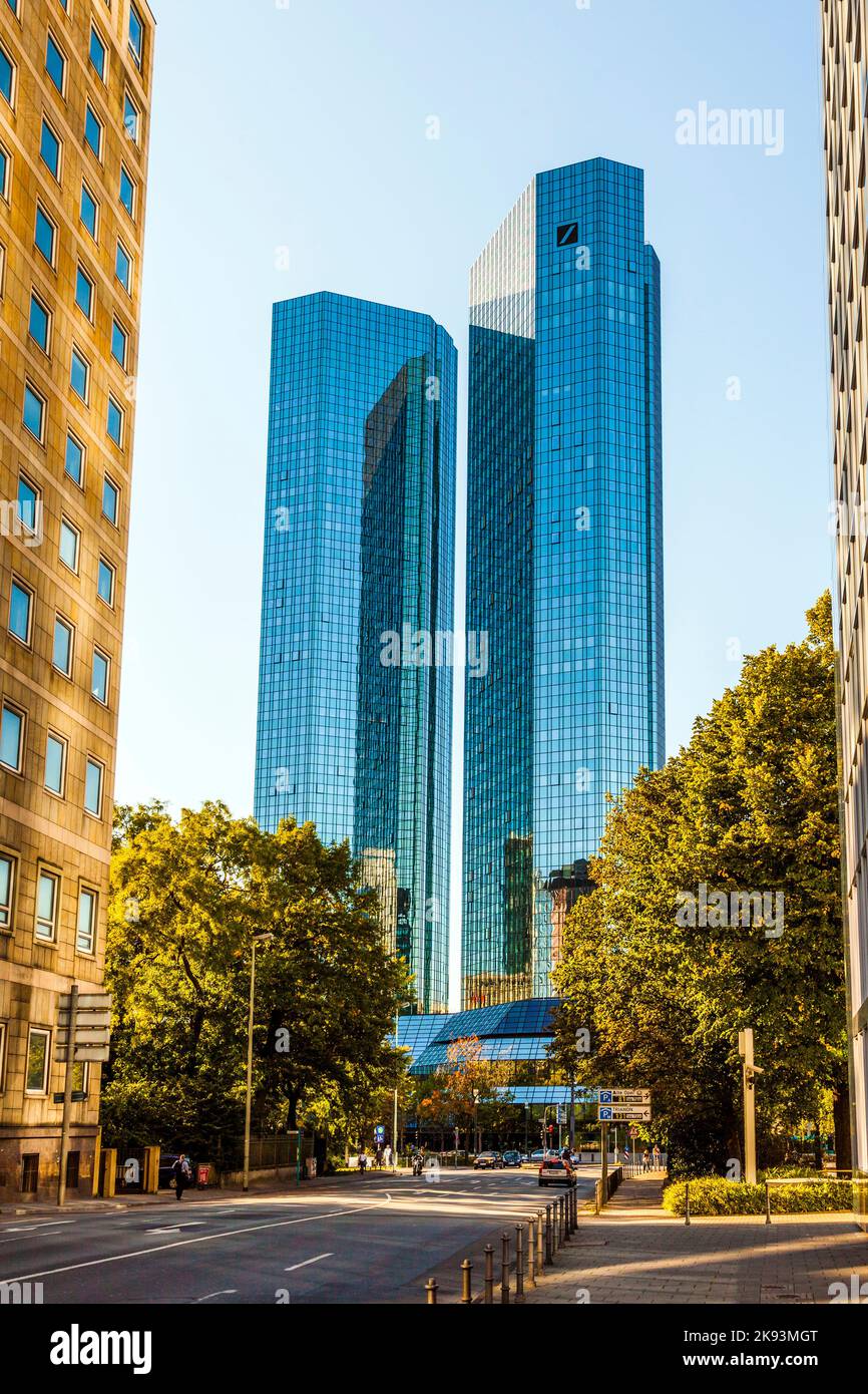 155 high street hi-res stock photography and images - Alamy