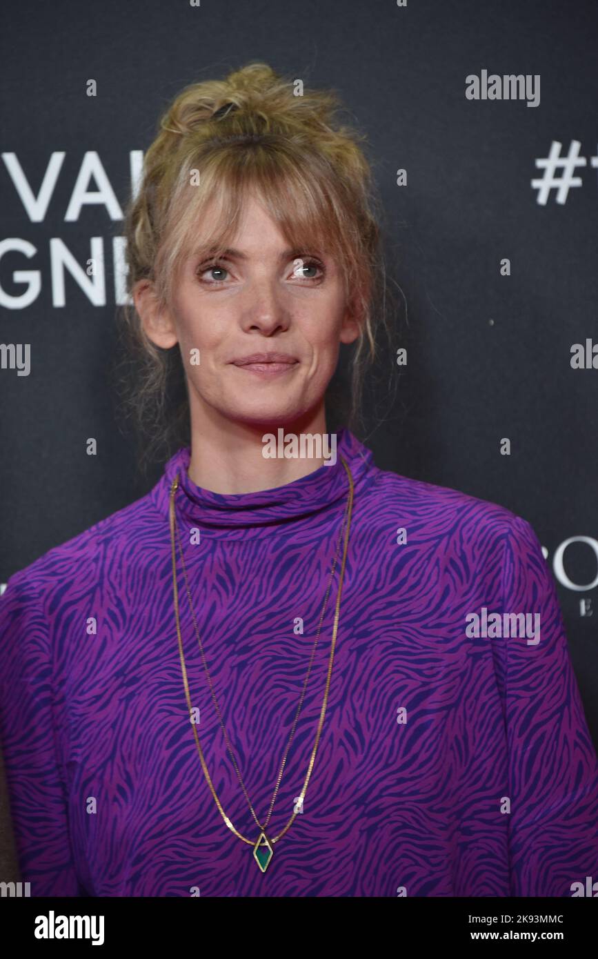 Cologne, Germany. 22nd Oct, 2022. Actress Maike Elena Schmidt comes to ...