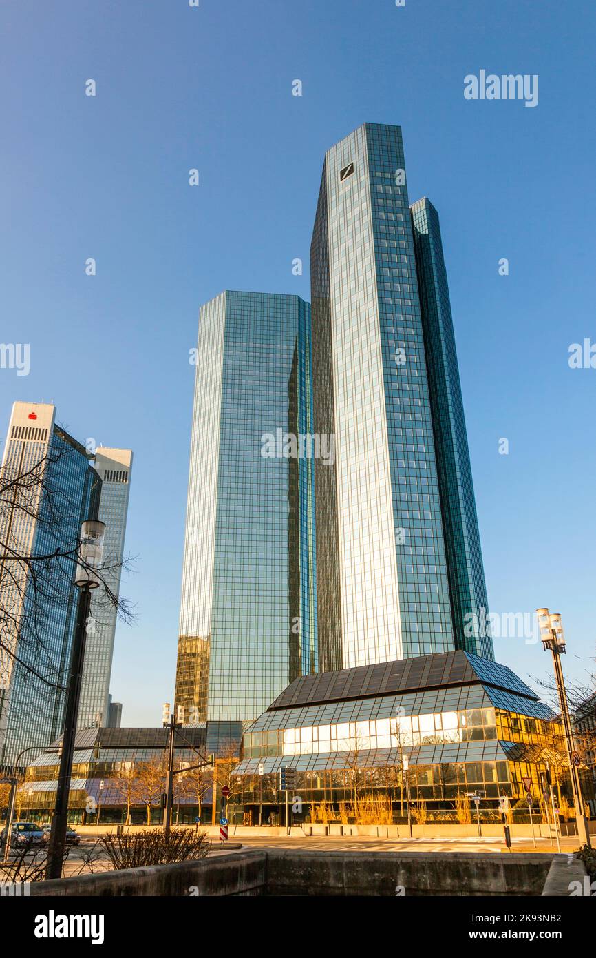 11 meter tall hi-res stock photography and images - Alamy