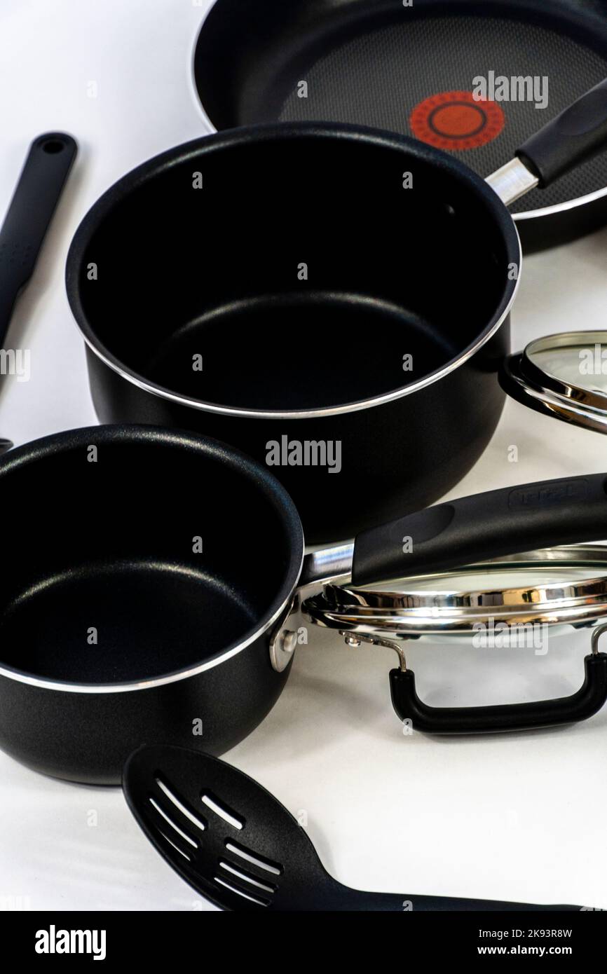 cookware set with white bottom, cookware, metal, black handle, mexico ...
