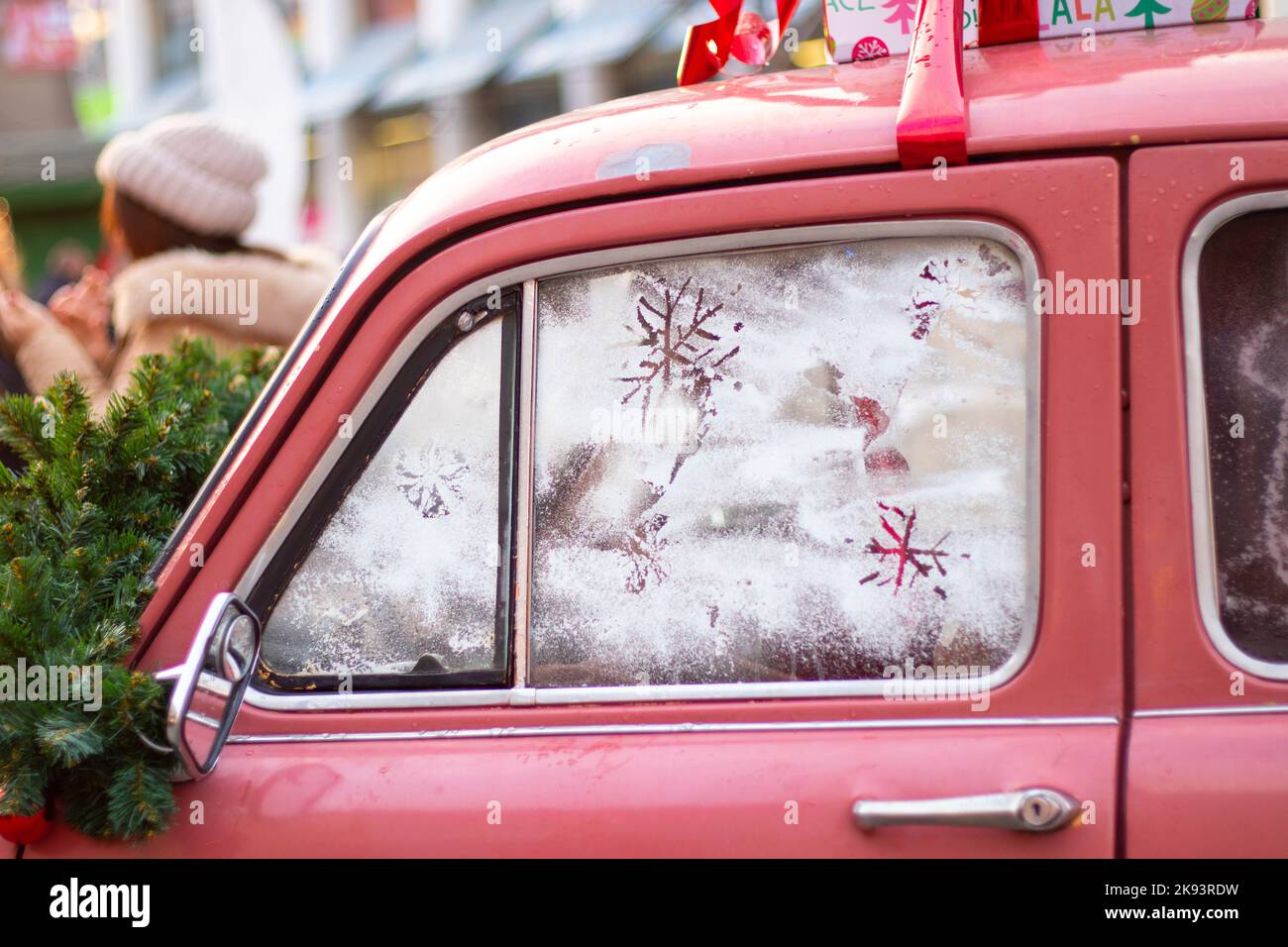 Old car drawing hi-res stock photography and images - Alamy