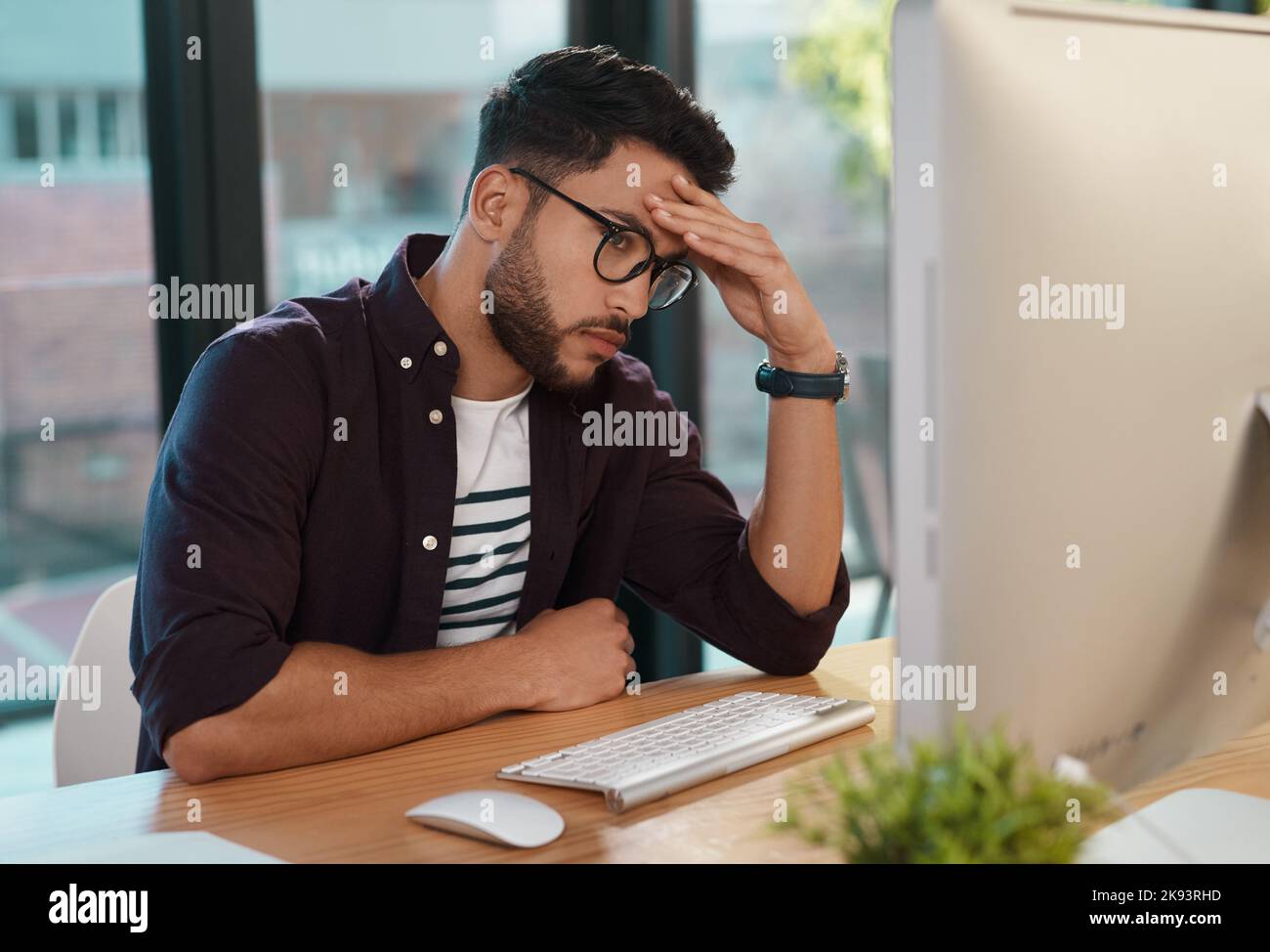 Office worker computer stressed hi-res stock photography and images - Alamy