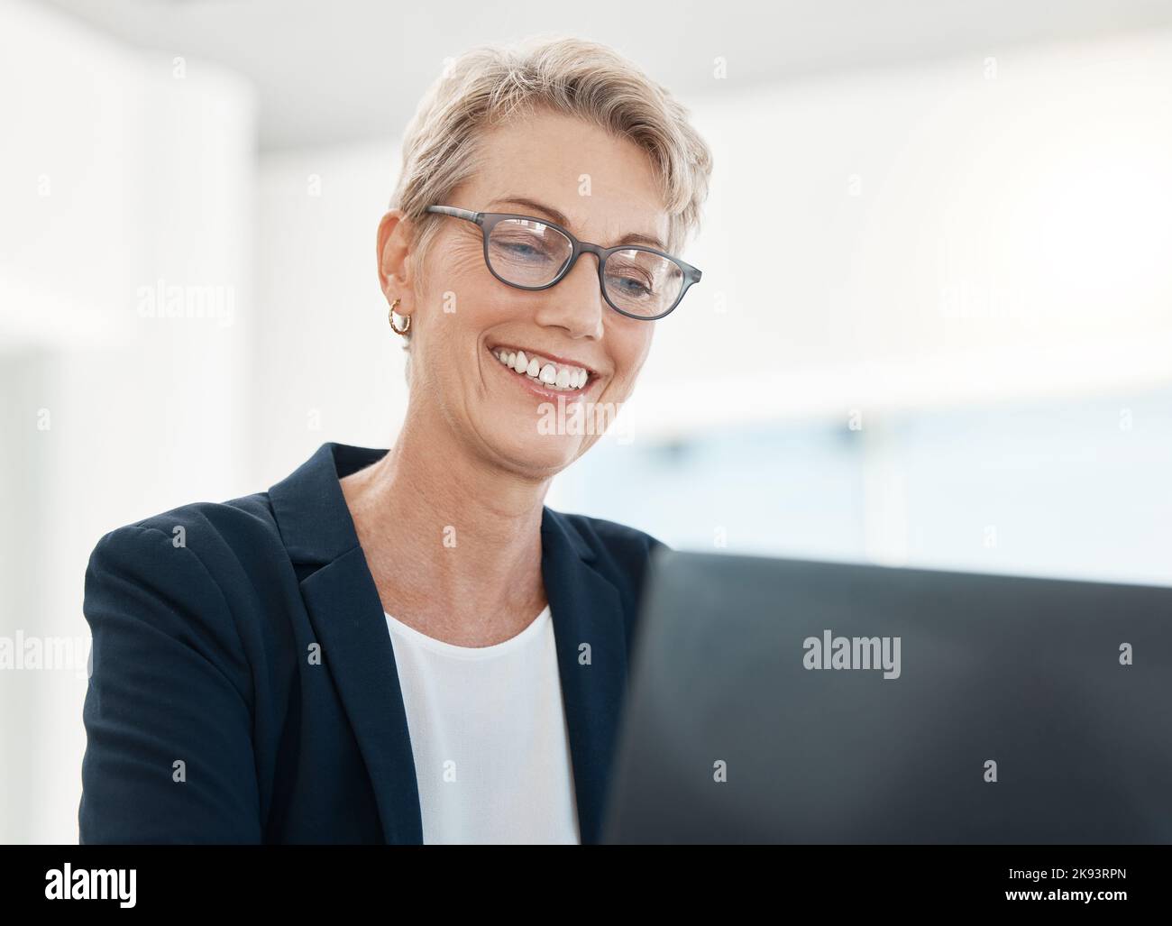 Boss typing hi-res stock photography and images - Alamy