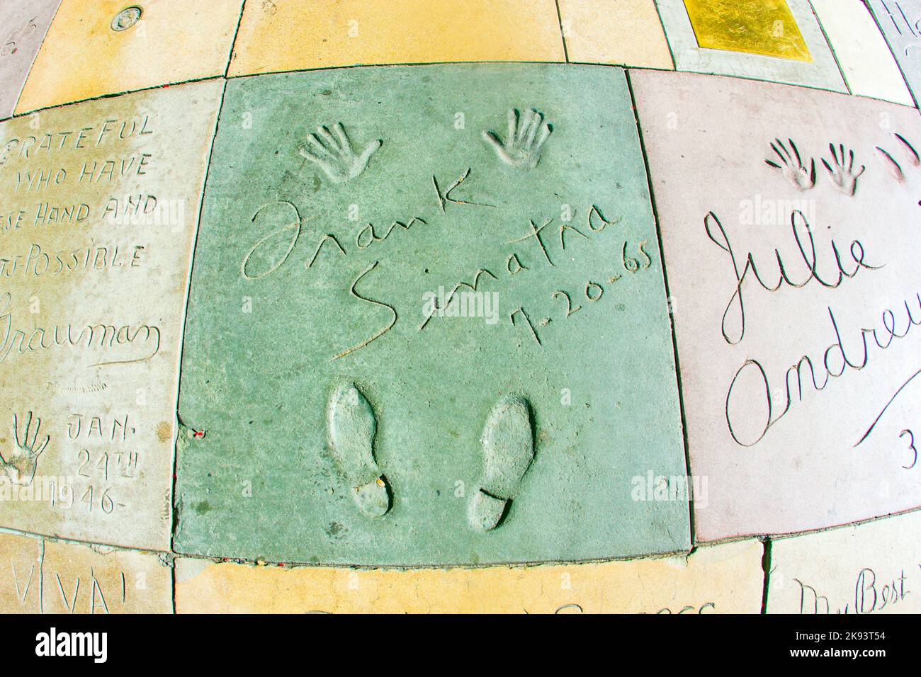 LOS ANGELES - JUNE 26: handprints of Frank Sinatra in Hollywood ...