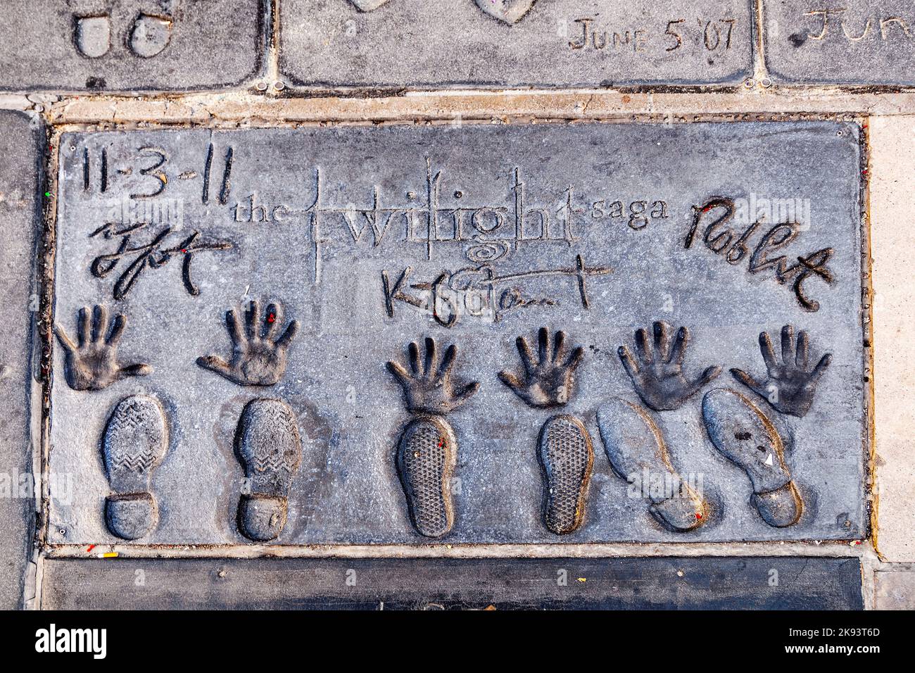 LOS ANGELES - JUNE 26: Michael Jackson's handprints in Hollywood ...