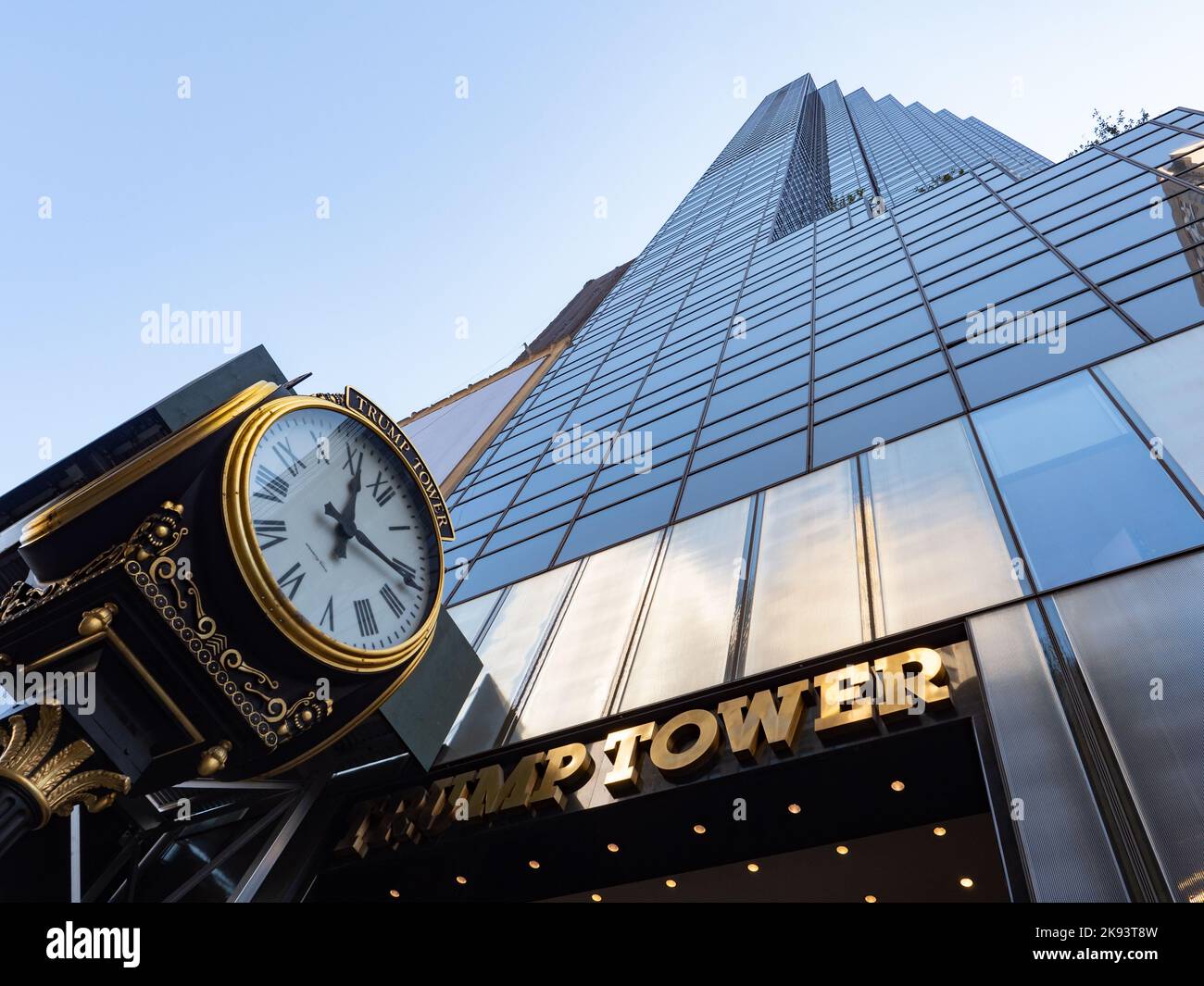 Trump tower clock in new york photo hi-res stock photography and images - Alamy
