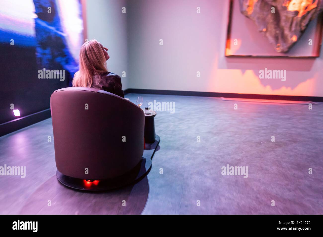 Rust, Germany. 17th Oct, 2022. A visitor enters the first room of the ...