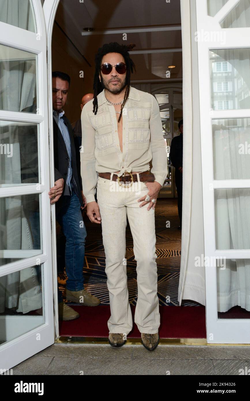 Non Exclusive: October 25, 2022, Mexico City, Mexico: American singer ...