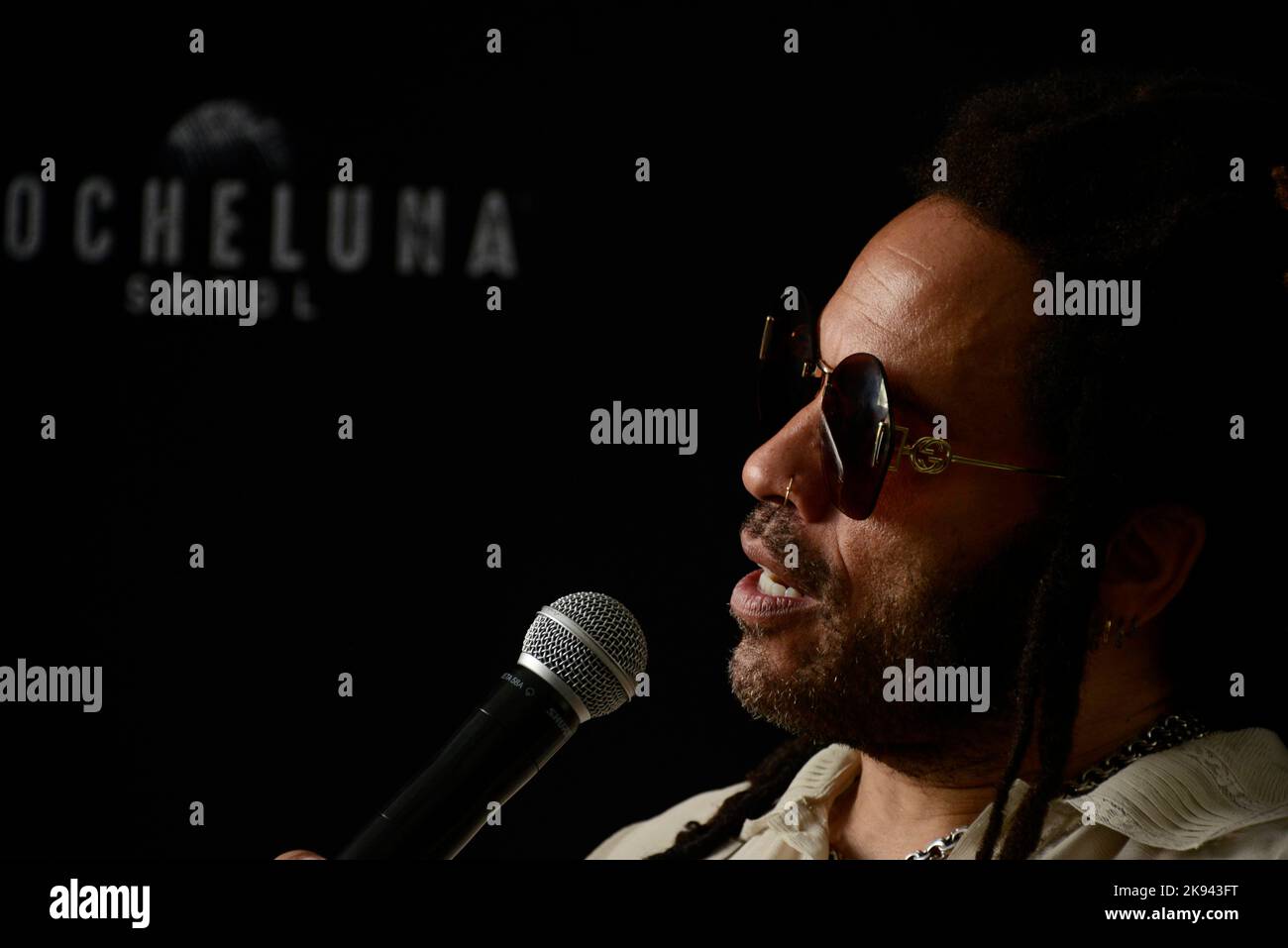 Non Exclusive: October 25, 2022, Mexico City, Mexico: American singer ...