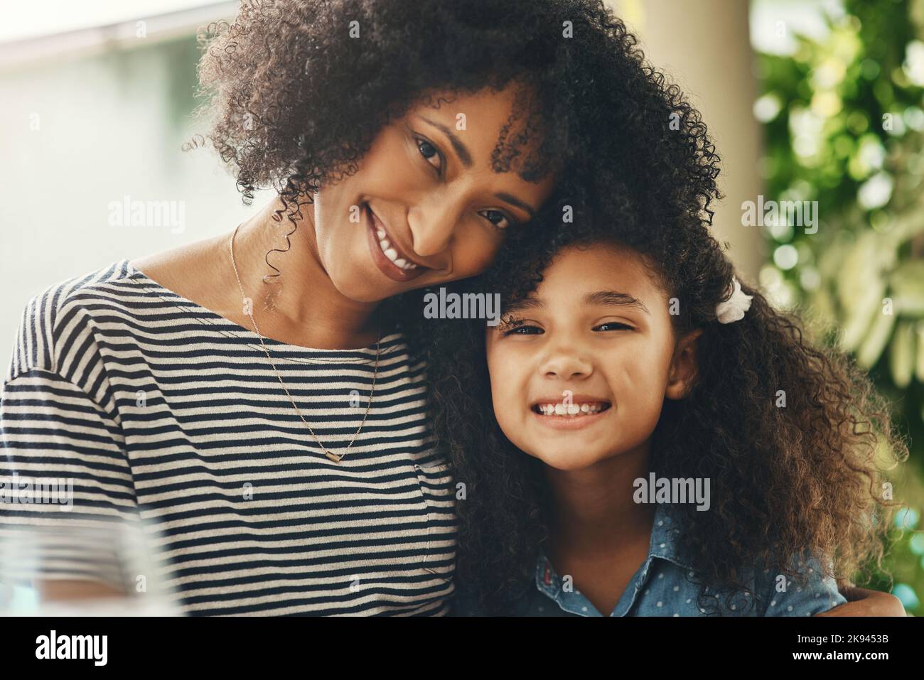 Beautiful mother daughter hi-res stock photography and images - Alamy