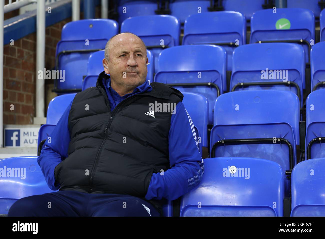 Peterborough, UK. 25th Oct, 2022. John Coleman (Accrington Stanley ...