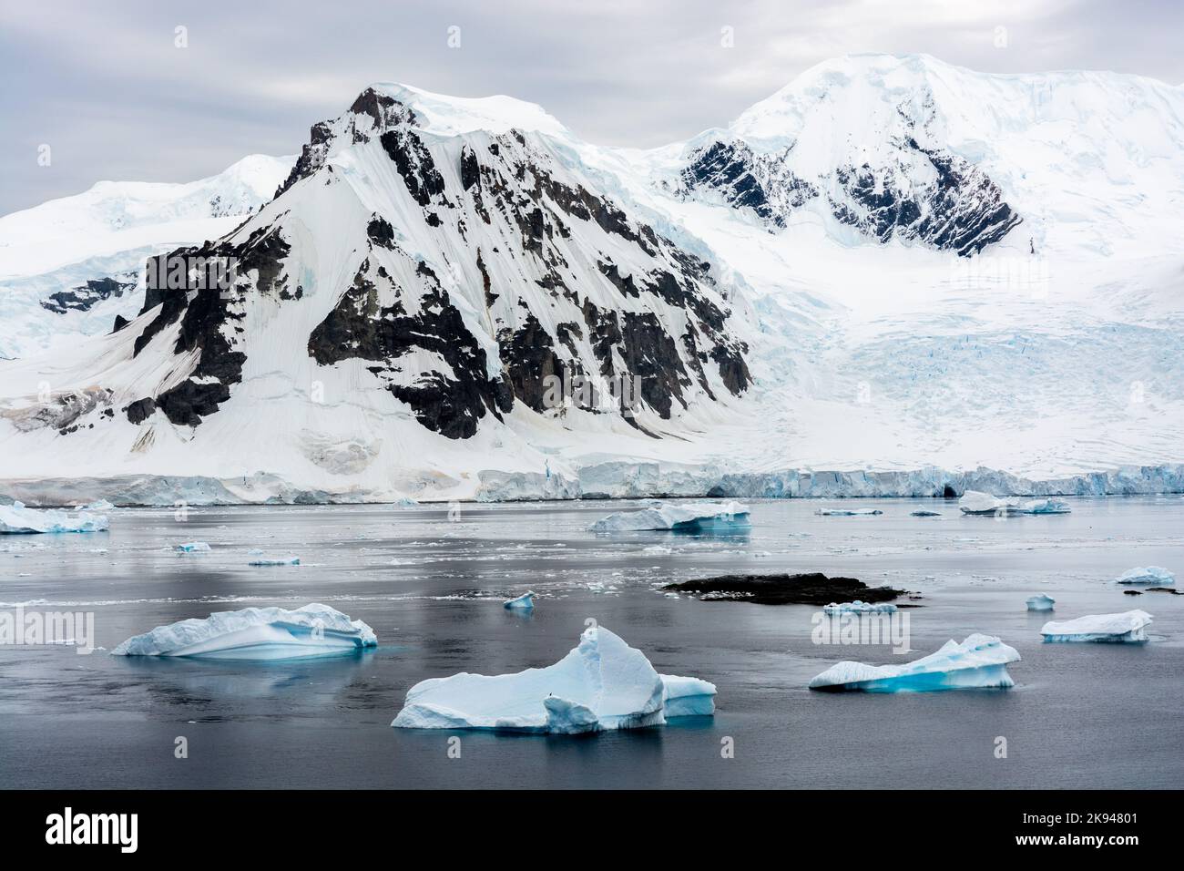 arctowski peninsula from errera channel. antarctic peninsula ...