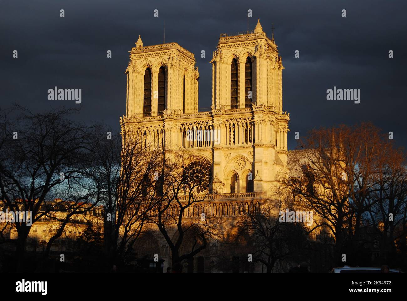 Sunshine piercing the clouds of Notre Dame, Paris, 2009 Stock Photo - Alamy
