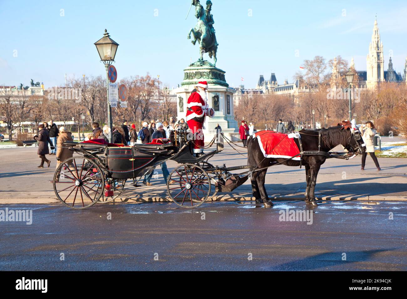 VIENNA, AUSTRIA - NOV 26: driver of the fiaker is dressed as Santa ...