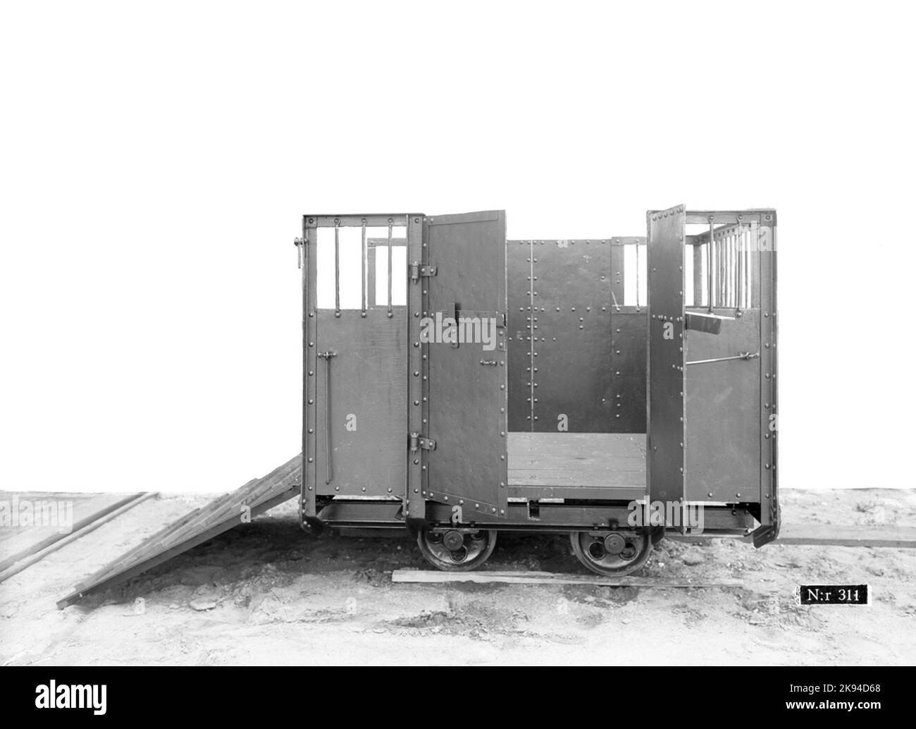 Cattle rail wagon hi-res stock photography and images - Alamy