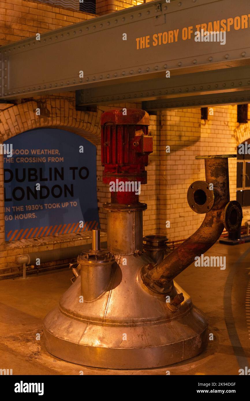 Pump piping hi-res stock photography and images - Alamy