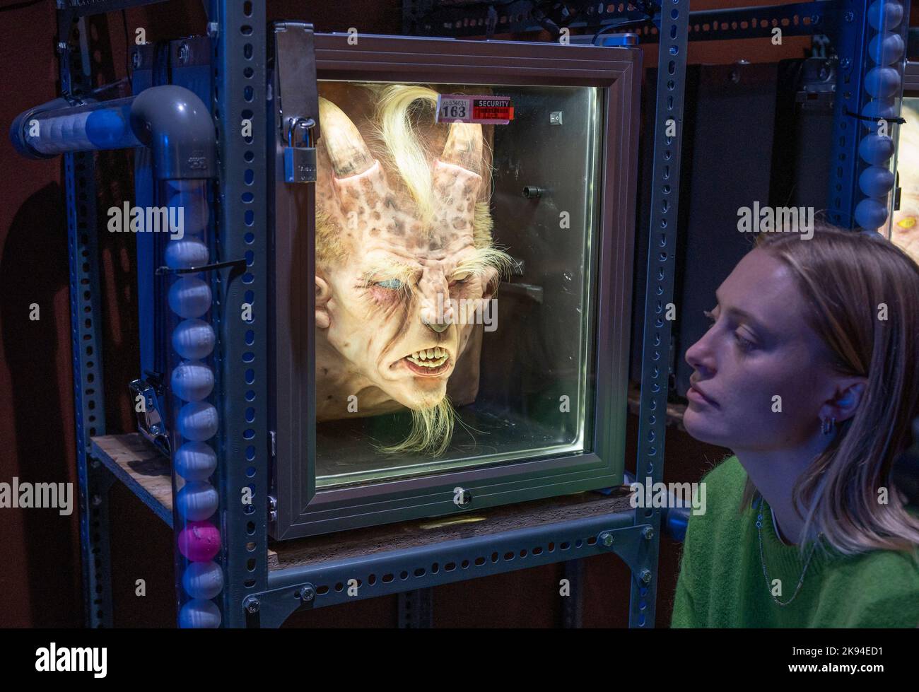 Lighting show large scale hi-res stock photography and images - Alamy