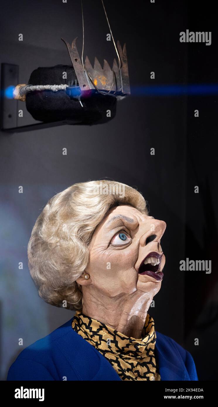 A margaret thatcher puppet hi-res stock photography and images - Alamy