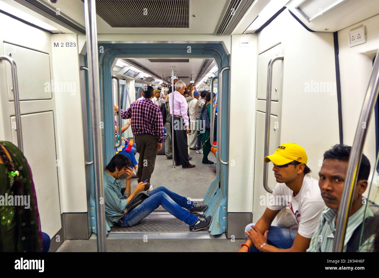 India delhi metro on track hi-res stock photography and images - Alamy
