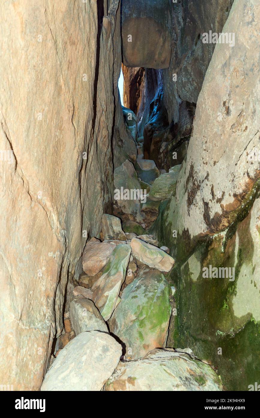 Part of the trail through the narrow Wolfberg Crack Stock Photo - Alamy