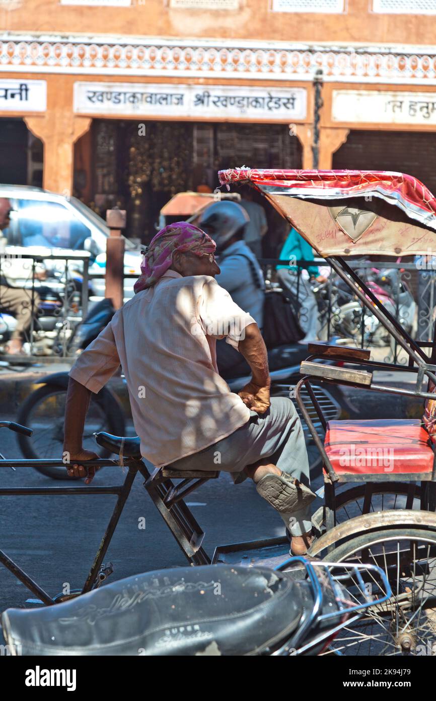 Cargo rickshaws hi-res stock photography and images - Alamy
