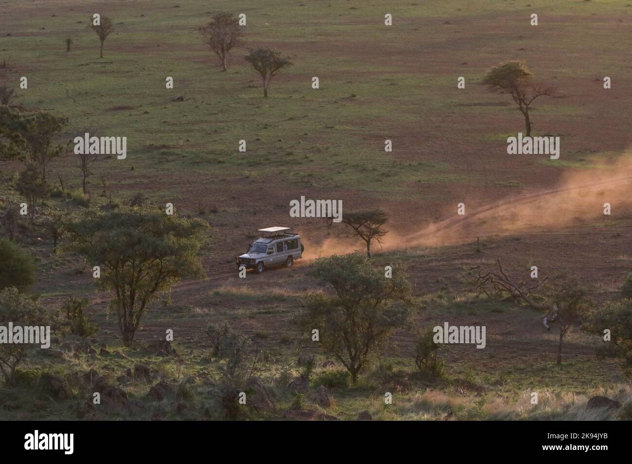 Grumeti safari hi-res stock photography and images - Alamy