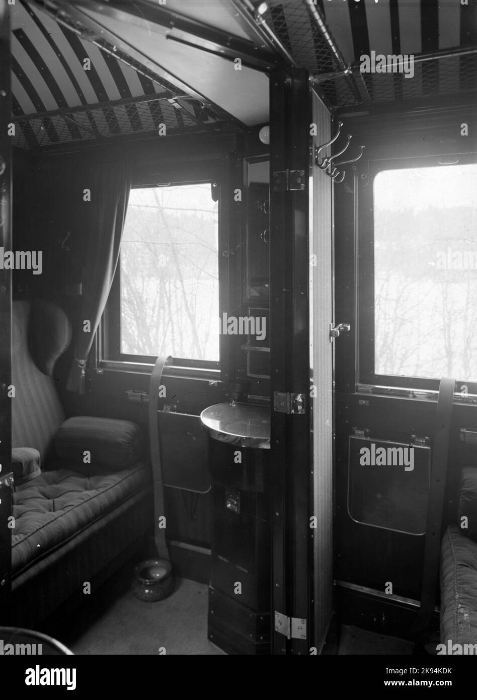 Iranian Pullman, double coupe. Nohab Best 62154 Stock Photo - Alamy