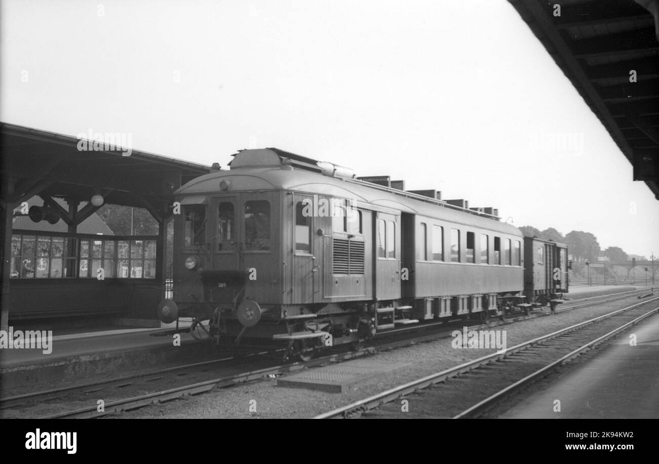 M1 train Black and White Stock Photos & Images - Alamy