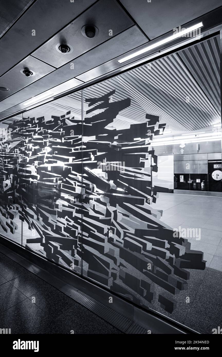 Liverpool Street Station - Elizabeth Line Station Stock Photo - Alamy