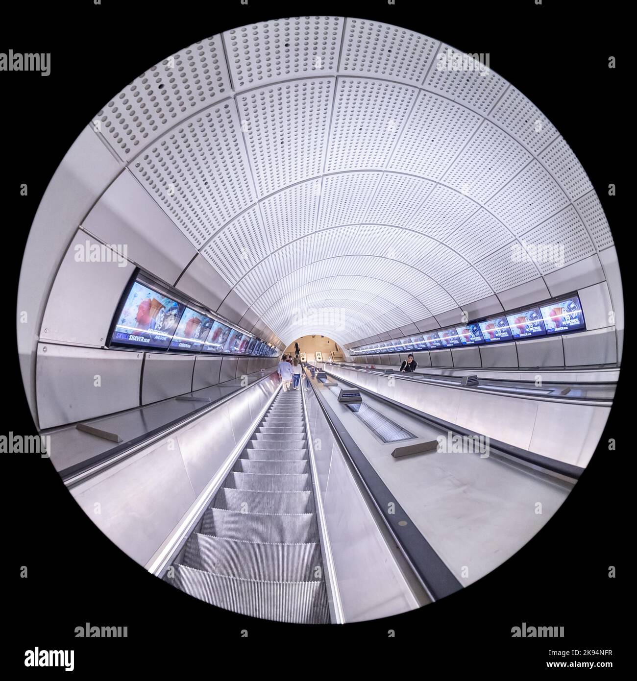 Liverpool Street Station - Elizabeth Line Station Stock Photo - Alamy