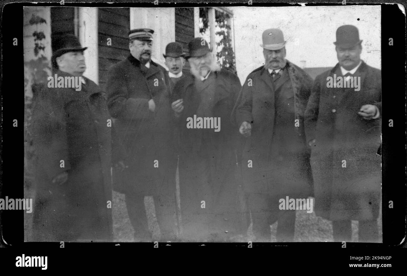 Group of civil servants hi-res stock photography and images - Alamy