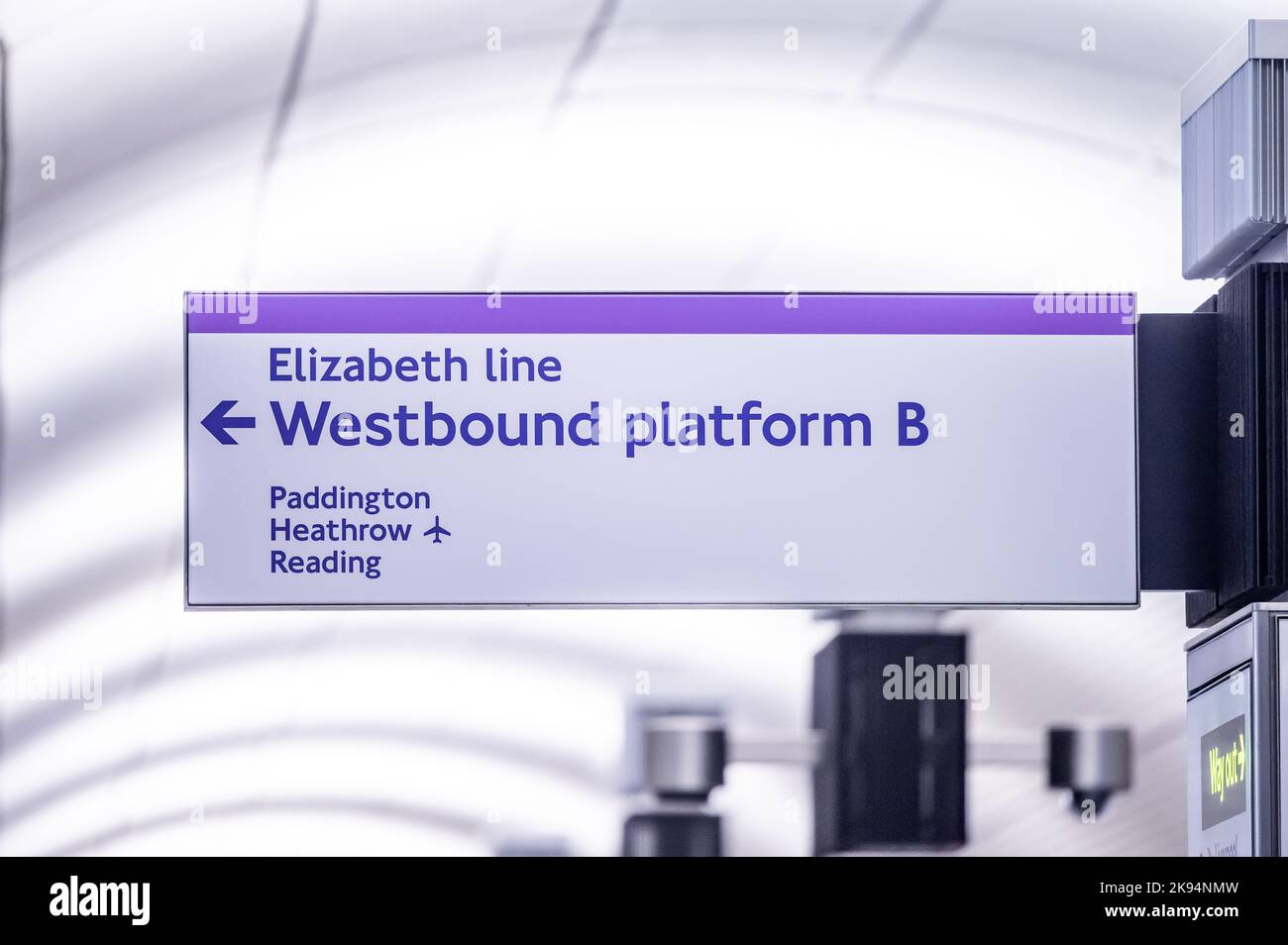 Liverpool Street Station - Elizabeth Line Station Stock Photo - Alamy