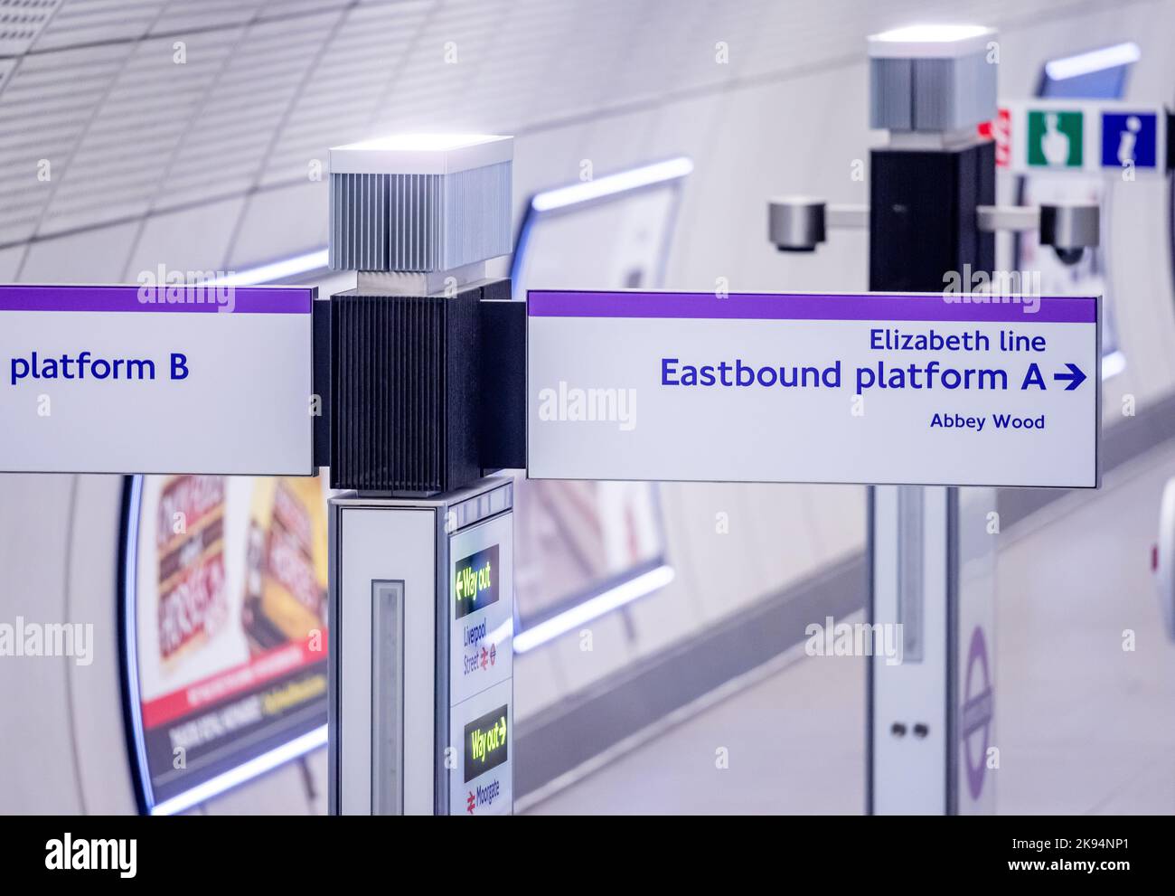 Liverpool Street Station - Elizabeth Line Station Stock Photo - Alamy