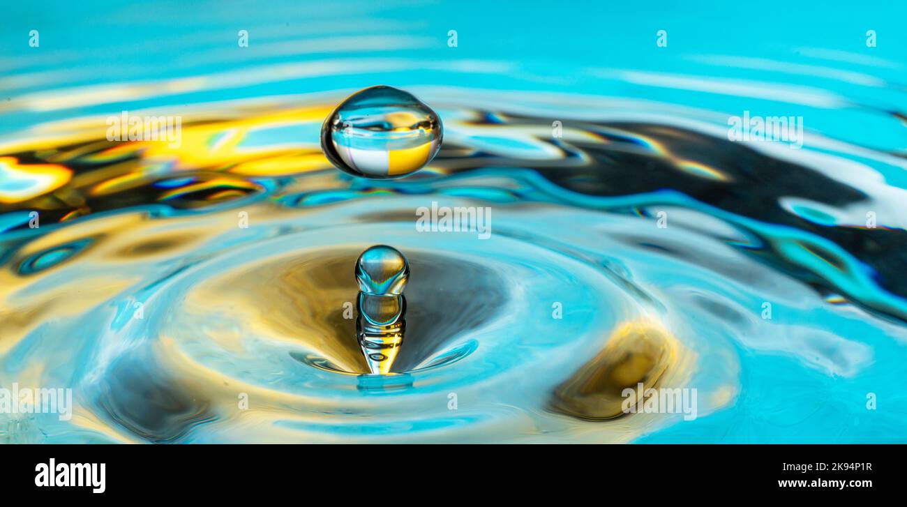 Splash in a glass hi-res stock photography and images - Alamy
