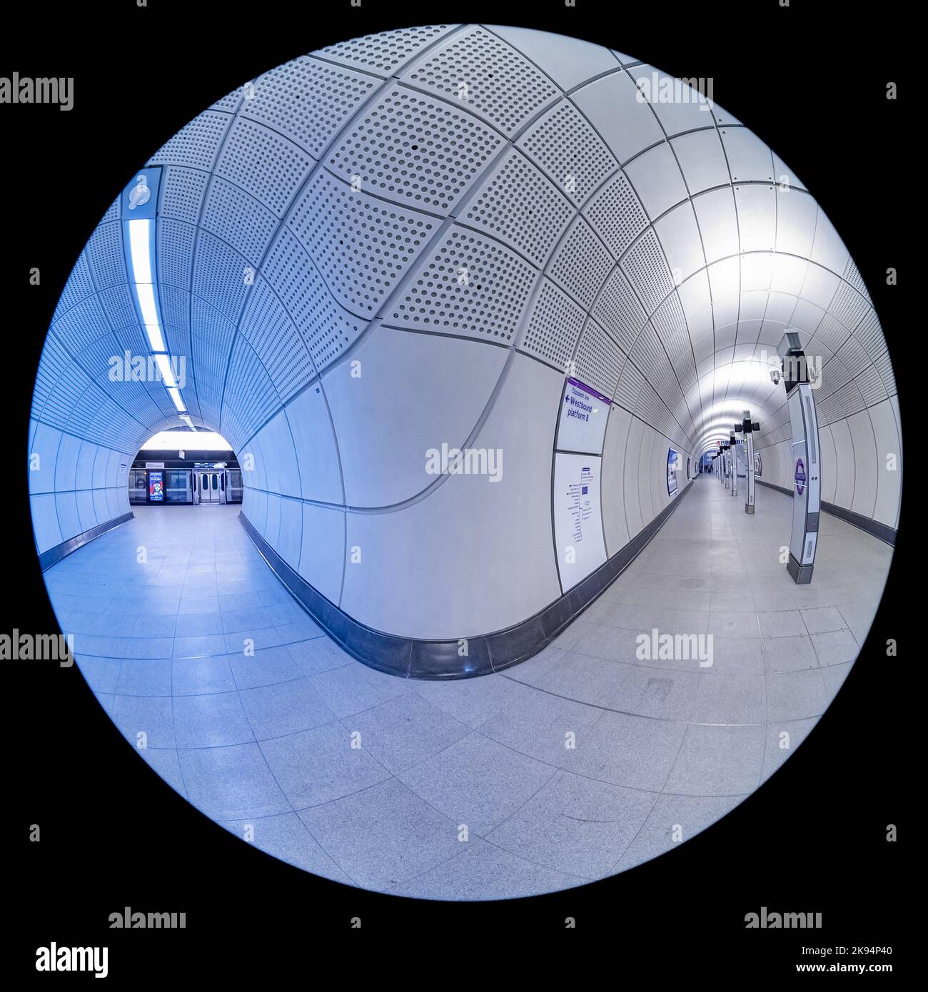 Liverpool Street Station - Elizabeth Line Station Stock Photo - Alamy